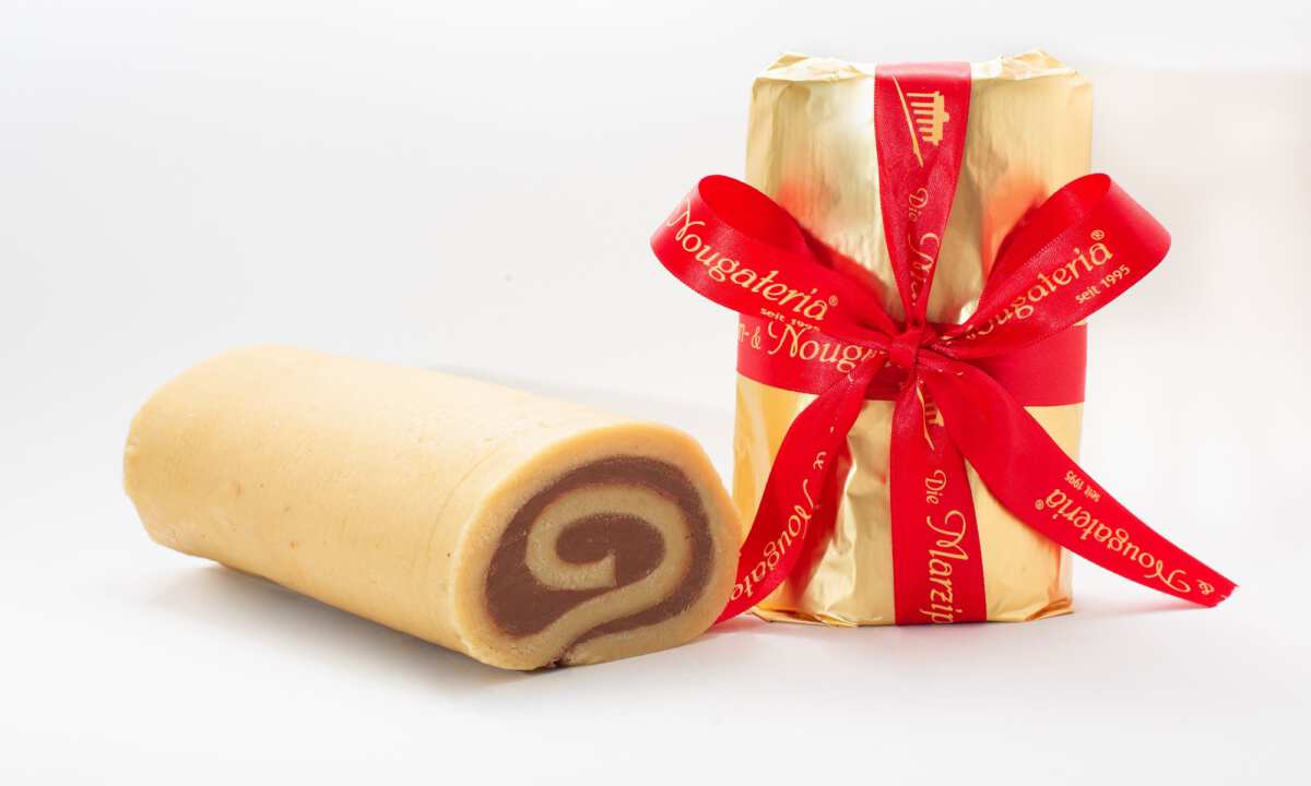 -Block- Edelmarzipan-Nougat Roulade - Die Marzipan- & Nougateria®